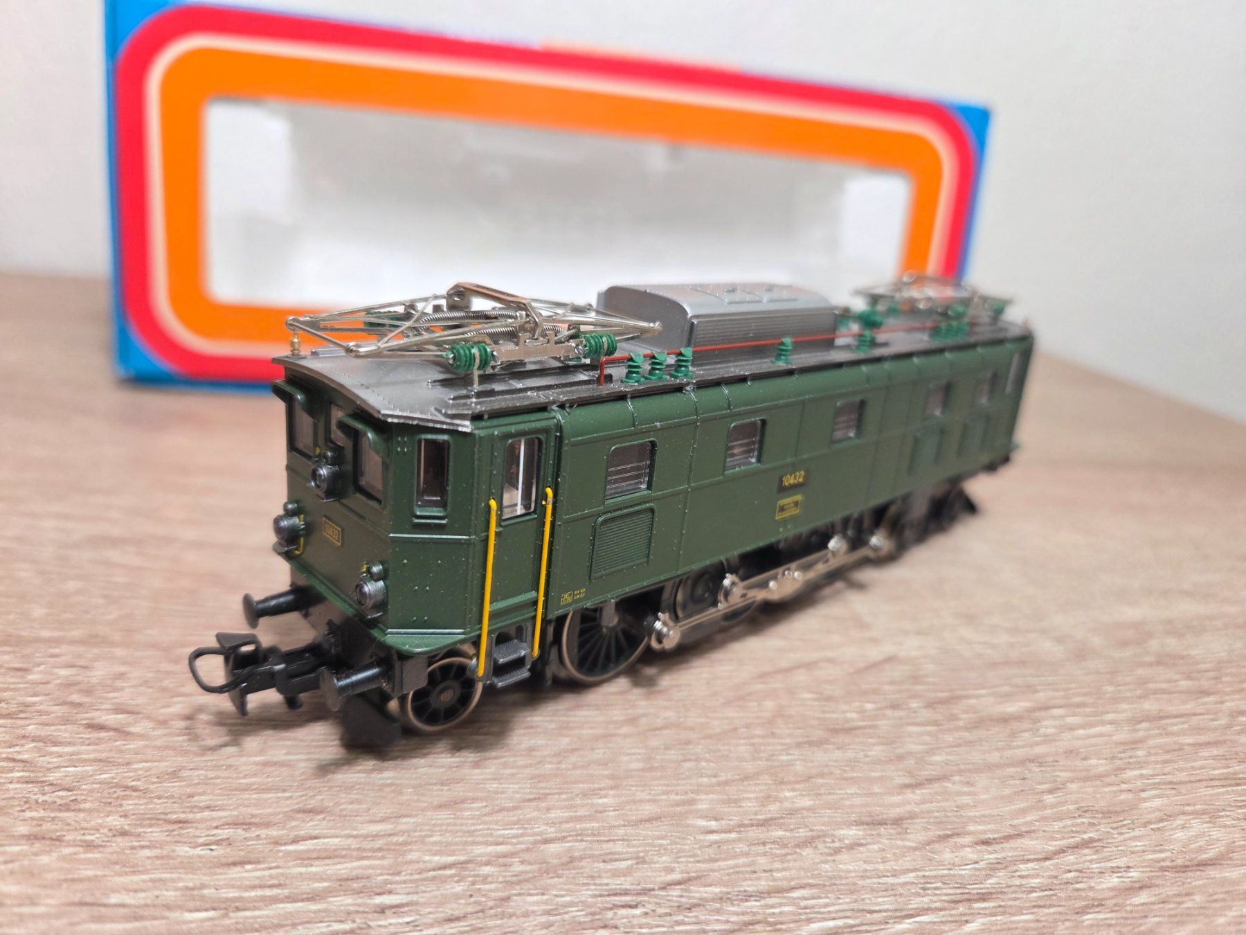 Märklin 3167 E-Lok Ae 3/6 II SBB H0 (D'occasion) à St-Aubin-Sauges pour ...