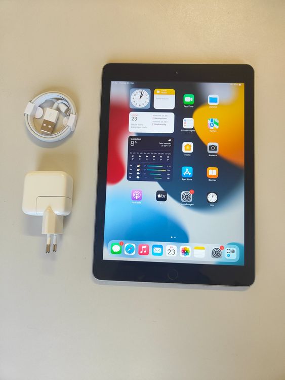 iPad (5. Generation) / 32GB / 9.7" | Kaufen auf Ricardo