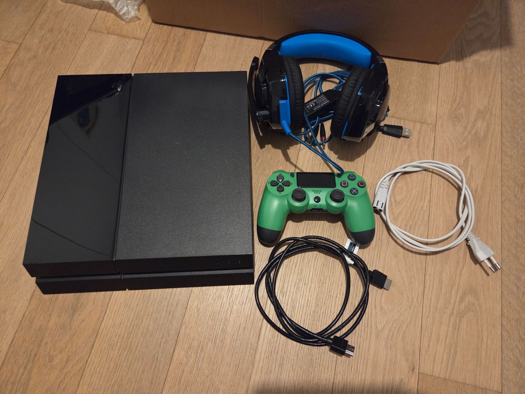 Playstation 4 PS4 + Controller + Headset + 10 Games - PS4 (Gebraucht ...