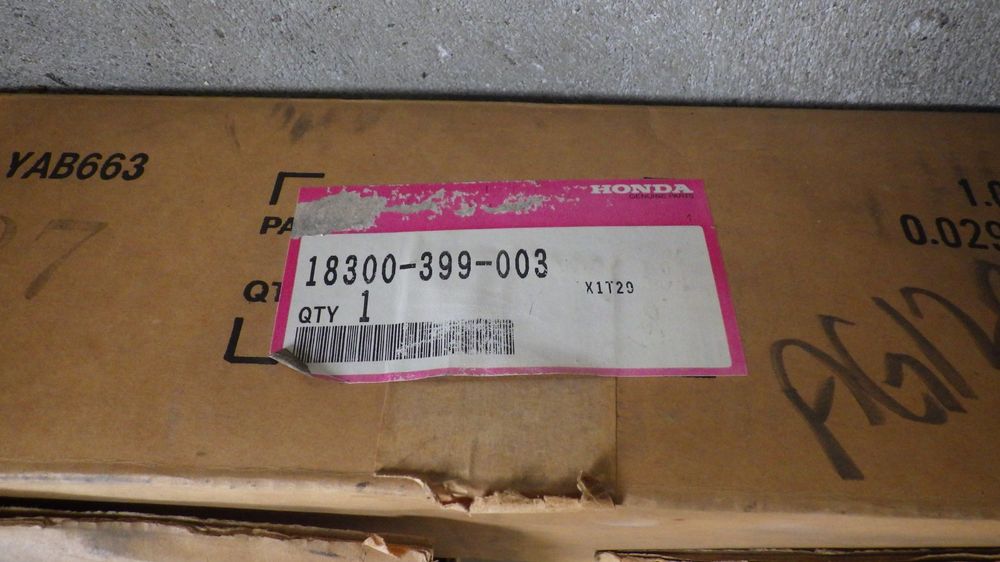 HONDA CB125T NEU LINKER AUSPUFF NR.18300-399-003 OLDTIMER (Neu und ...