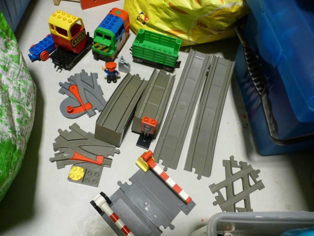 duplo eisenbahn mit brücke und vielem mehr (Gebraucht) in Landquart für CHF 88 – mit Lieferung ...