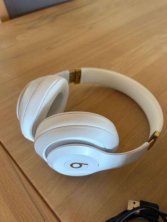 Beats Over-Ear Studio 3 Wireless, weiss | Kaufen auf Ricardo