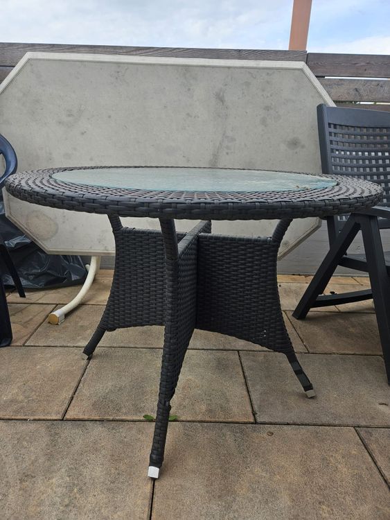 Gartentisch (Gebraucht) in Samstagern für CHF 0.05 – nur Abholung auf Ricardo kaufen