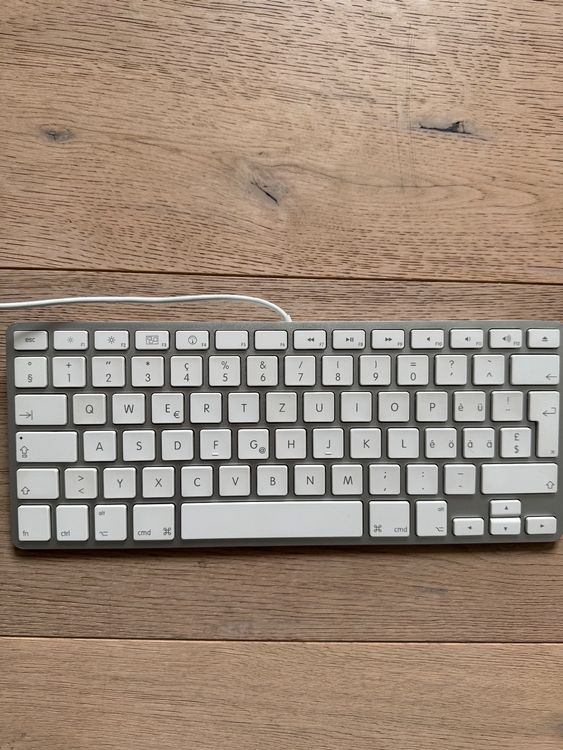 Apple USB-A Wired Compact Keyboard inkl. Verlängerungskabel (Gebraucht ...