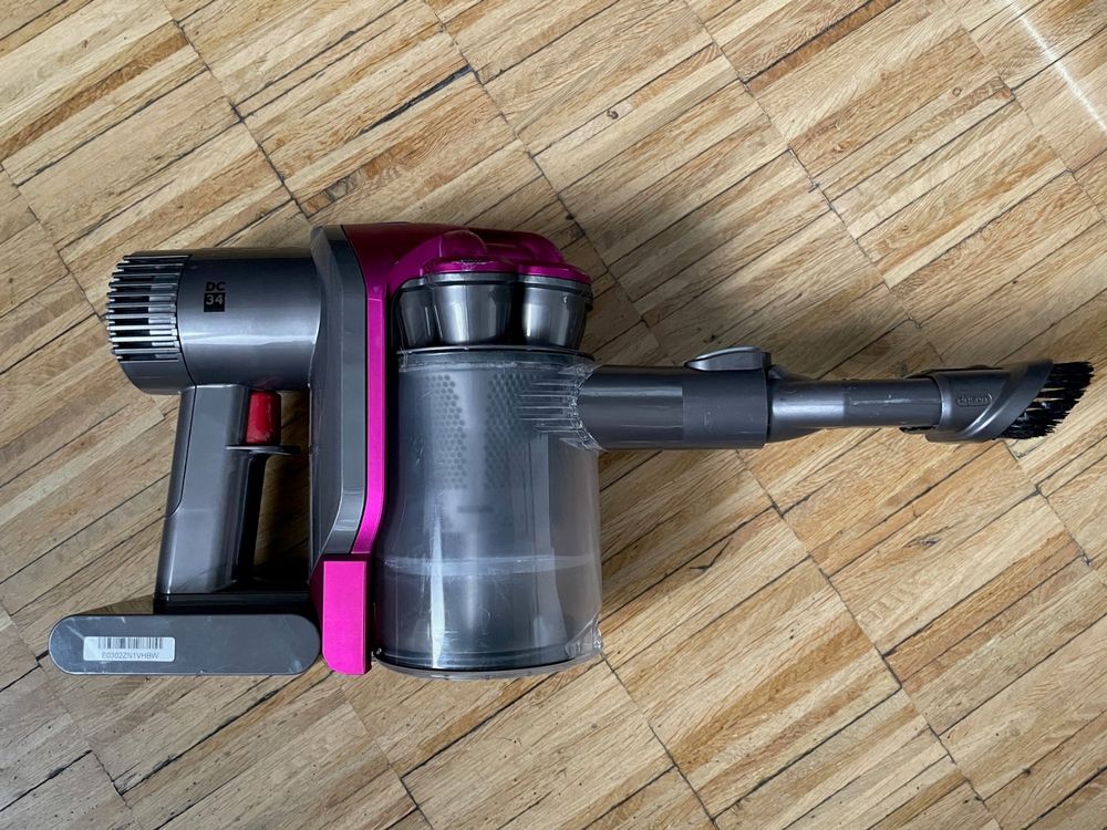 Dyson DC34 Akkustaubsauger | Kaufen auf Ricardo