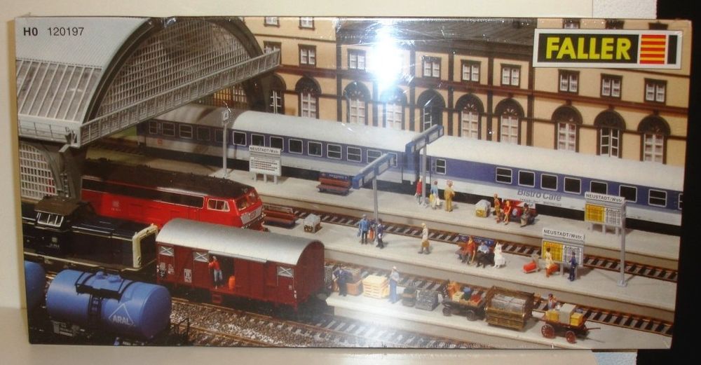 Faller H0 120197: 4 Bahnsteigverlängerungen je 48,8 cm lang (Neu und ...