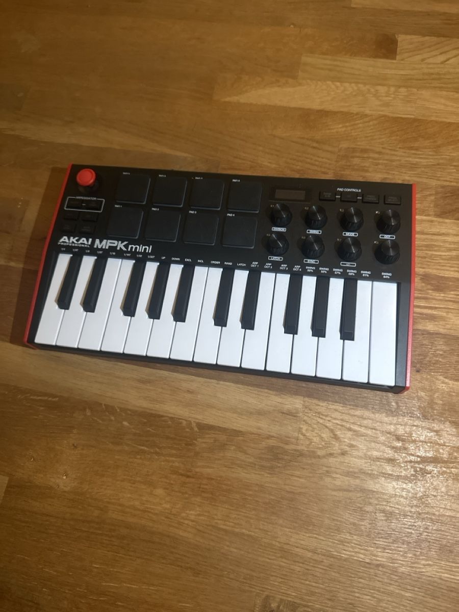 AKAI MPK mini - Portable USB MIDI Keyboard Controller (Gebraucht) in ...