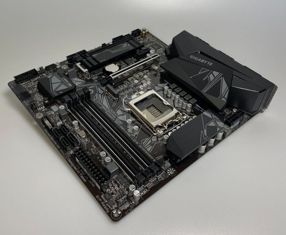 Gigabyte Z490m Gaming X + Netzwerkkarte (Neu (gemäss Beschreibung)) in ...