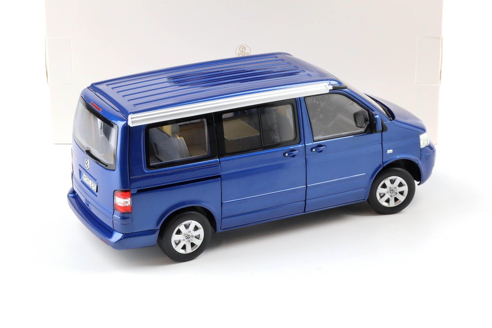 VW T5 California 2003 Ravenna blue metallic Norev 1/18 NEU (Neu und ...