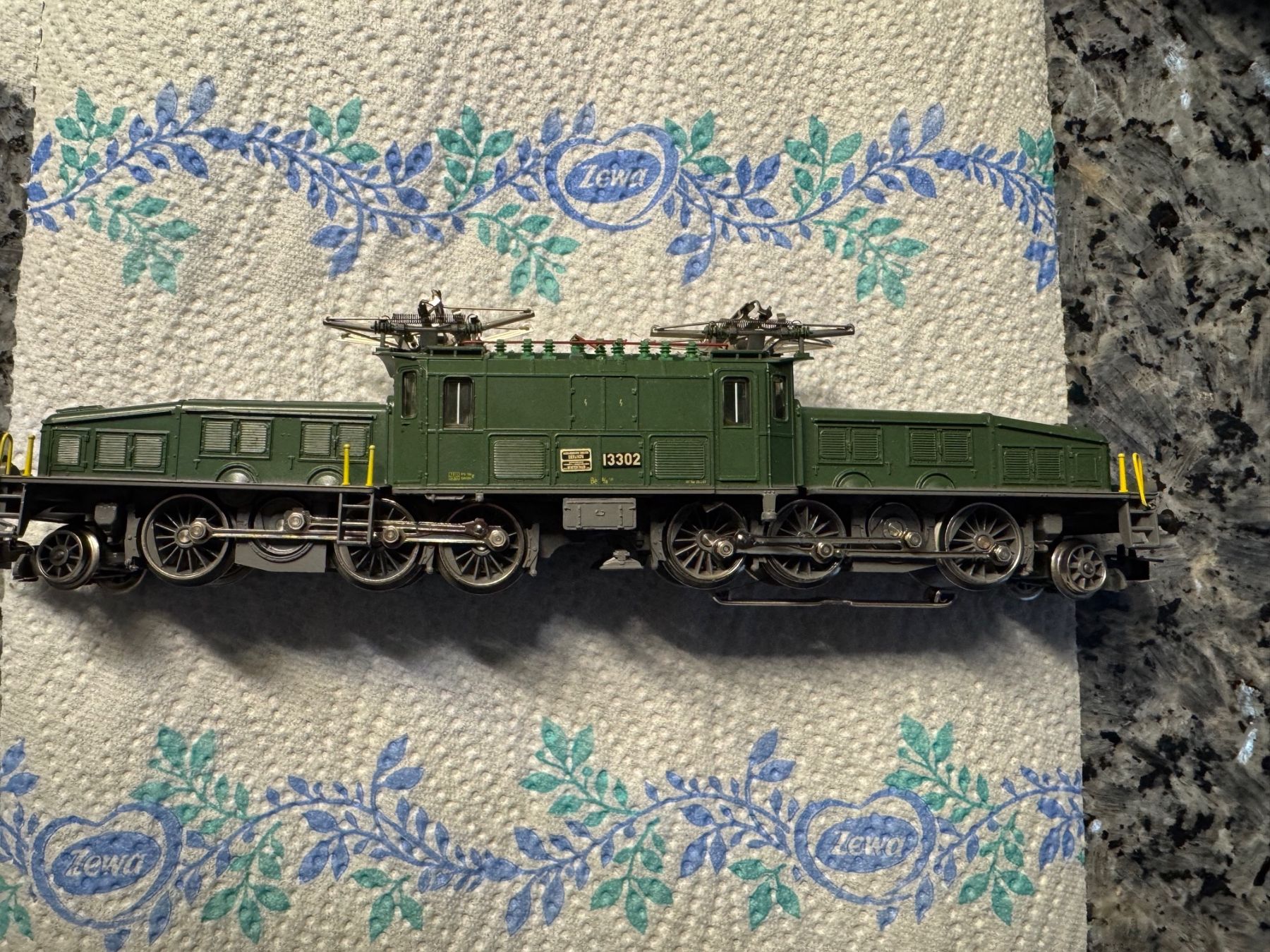 Lokomotive Krokodil 13302 (Gebraucht) in Bronschhofen für CHF 71 – mit ...