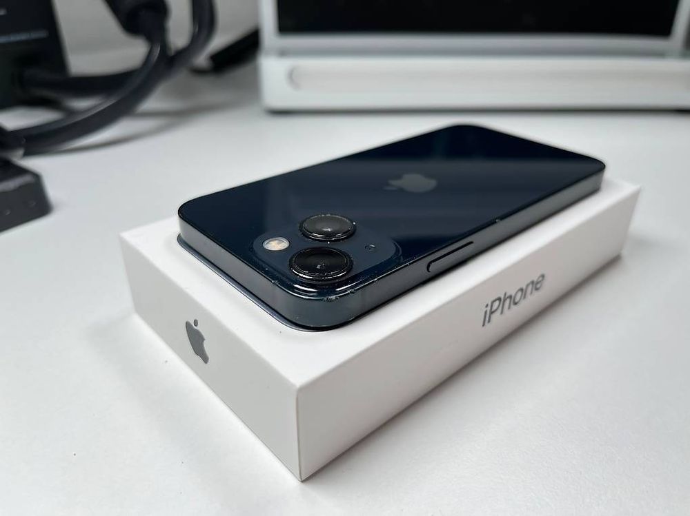 iPhone 13 Mini | Refurb. | 256 GB | Midnight | Neuer Akku (Gebraucht ...