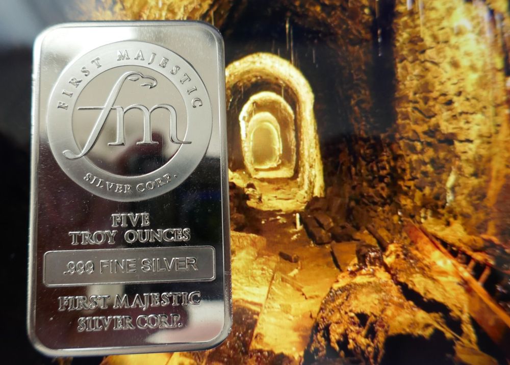 5 Unzen Silberbarren 999 der FIRST MAJESTIC corp. (Neu und originalverpackt) in Neuwilen für CHF ...
