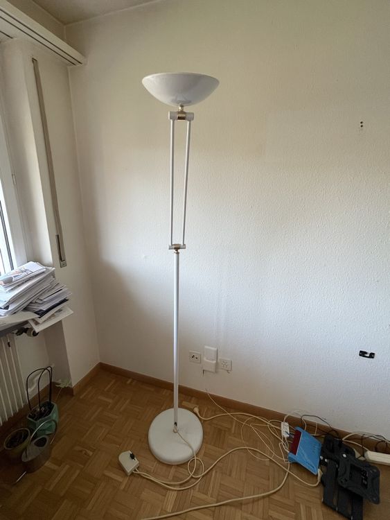 Stehlampe (Gebraucht) in Gossau SG für CHF 8 – nur Abholung auf Ricardo kaufen