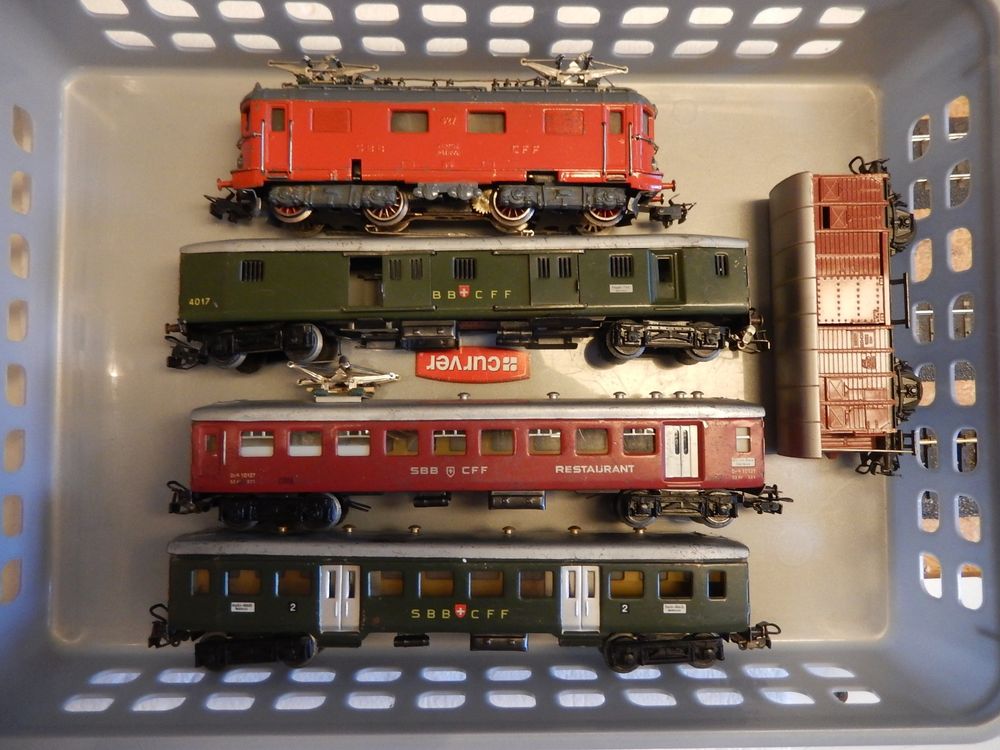 A40 Märklin H0. SBB RE 4/4 I mit 3 Blechwagen (Gebraucht) in für CHF 39 ...