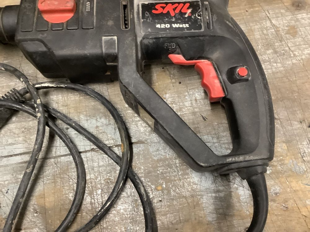 SKIL BOHRHAMMER DEFEKT (Defekt) in Glarus für CHF 5 – mit Lieferung auf Ricardo kaufen