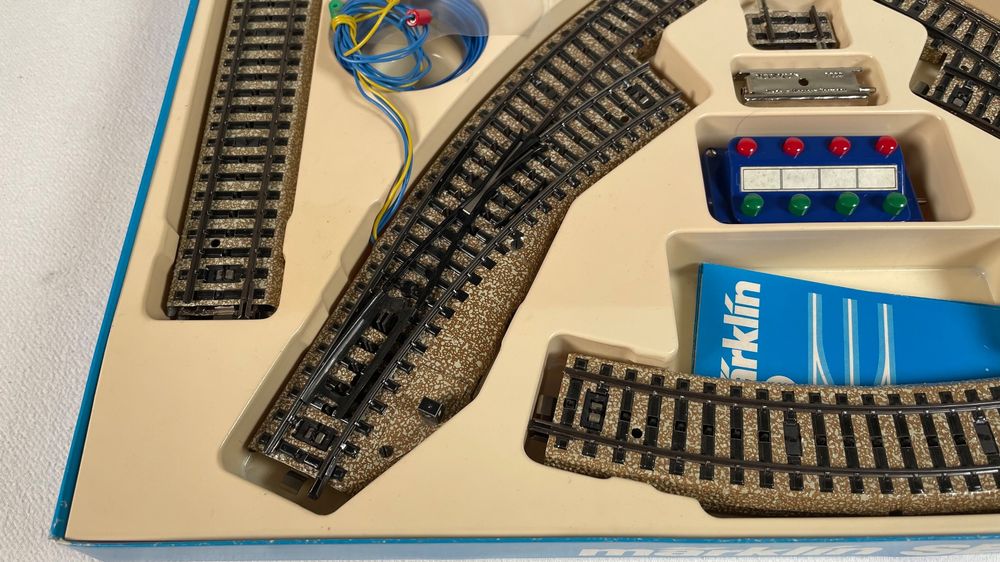 Märklin 5193 - M-Gleis Bahnhofsgleispackung T2 - NEUWERTIG (Gebraucht ...
