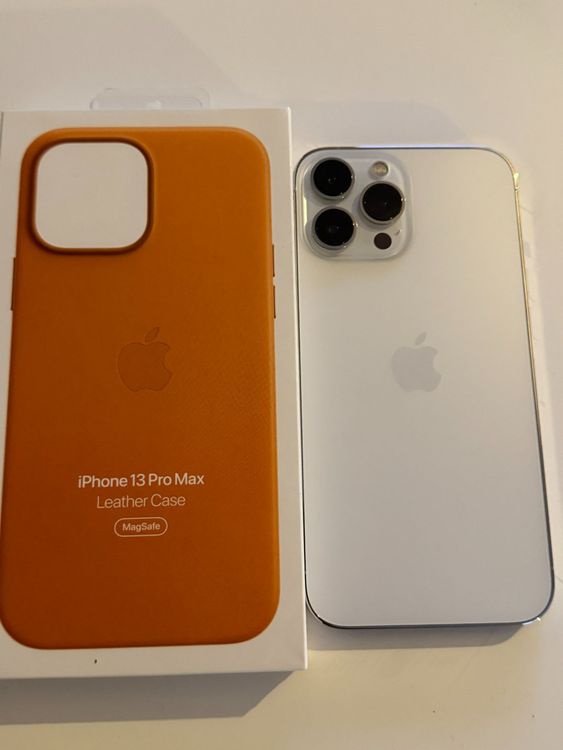 iPhone 13 Pro Max Silver 128GB - Viele Handyhüllen (Gebraucht) in Zug ...