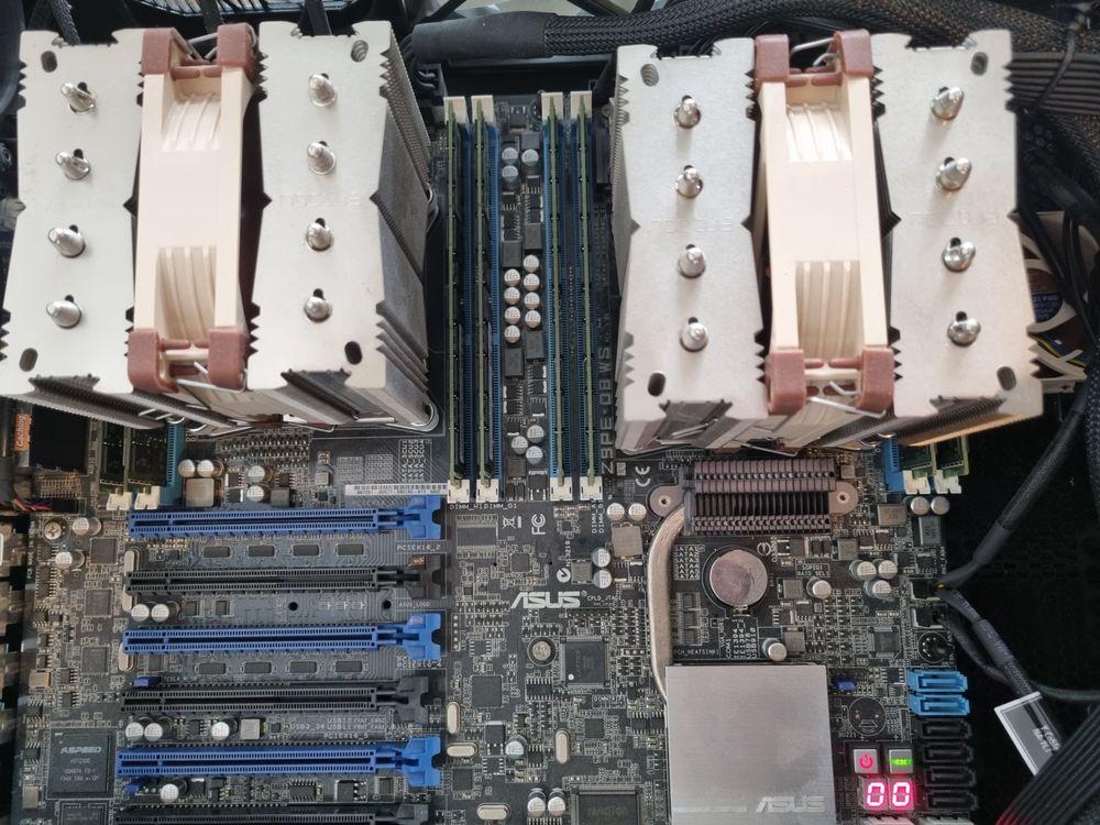 ASUS motherboard + 2x Xeon E5-2670 + 128GB ECC RAM + Kuehler (Gebraucht ...