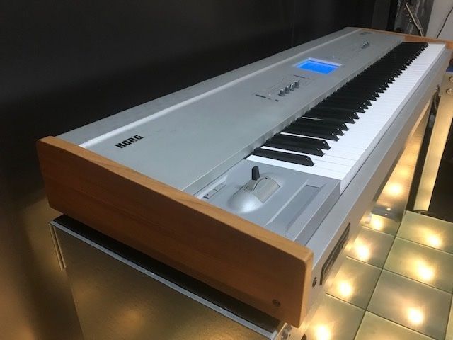 KORG TRITON PRO X 88, komplett revidiert, inkl. Flightcase | Kaufen auf ...