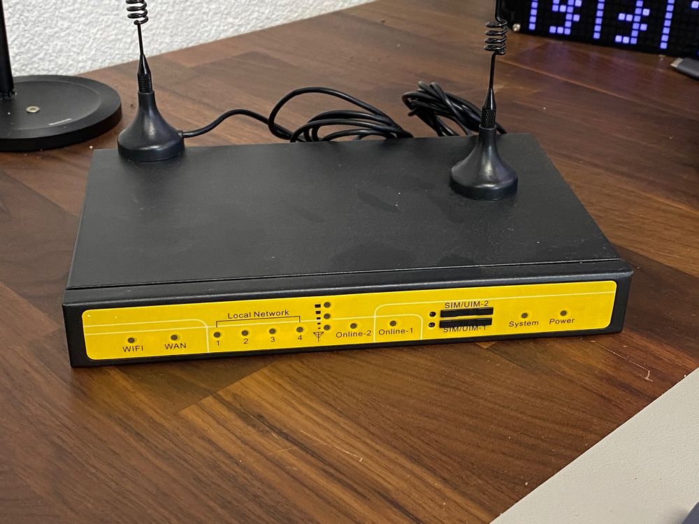 Four-Faith / F3C30 / dual sim LTE router (Gebraucht) in für CHF 11 ...