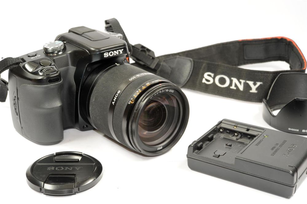 Sony A100 + DT3.5-6.3/18-200mm A-Mount (Gebraucht) in Bern für CHF 29 ...