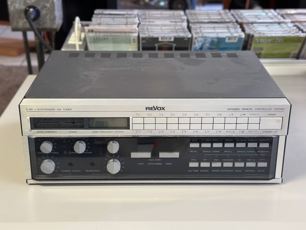 Revox B261 Swissmade Top-Tuner Defekt für Bastler (Gebraucht) in ...