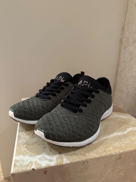 APL trainers (Gebraucht) in Paradiso für CHF 75 – nur Abholung auf ...