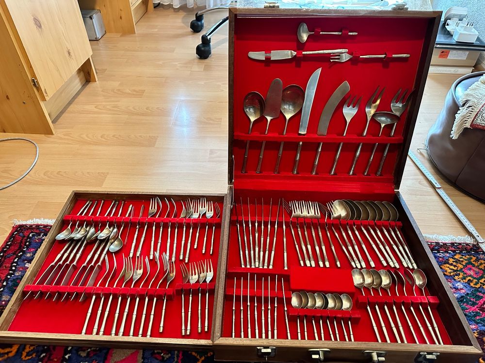 Besteckset 100-teilig aus Messing (Neu (gemäss Beschreibung)) in ...