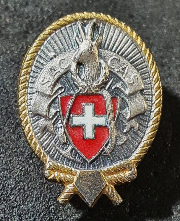 V417 - Brosche / Pin SAC CAS Schweizer Alpen Club Abzeichen (Gebraucht) in Reinach BL für CHF 15 ...