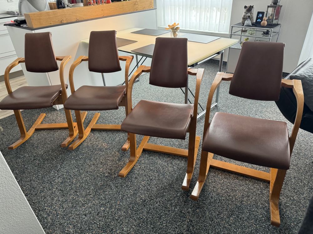 4 ergonomische Stokke/Varier Stühle, Modell Actulum (Gebraucht) in Steinhausen für CHF 440 – nur ...