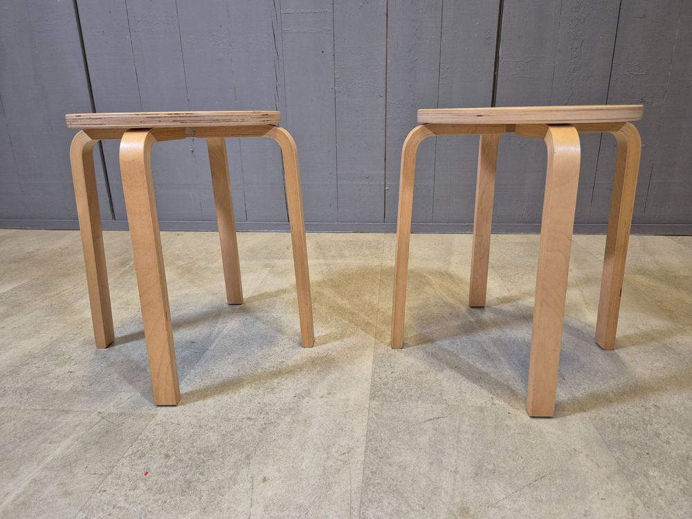 2 IKEA Frosta Stool Hocker, Stapelhocker Style Alvar Aalto | Kaufen auf Ricardo