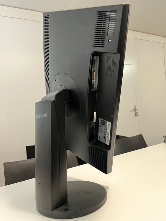 10 Stück - 24" SyncMaster 2443 PC Monitor Samsung (Gebraucht) in für ...