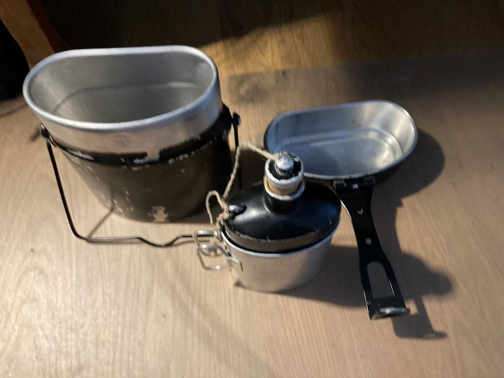 Gamelle gourde militaire (D'occasion) à La Corbaz pour CHF 7 – avec ...