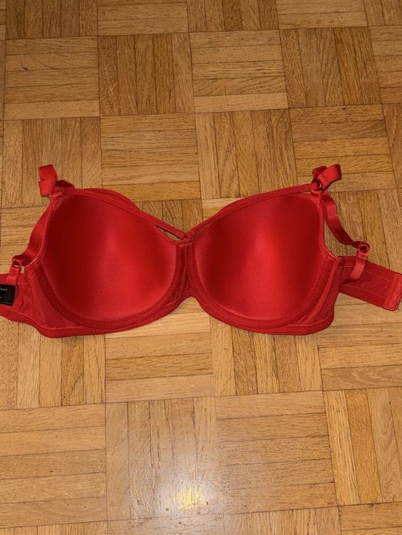 Roter BH (Neu (gemäss Beschreibung)) in Basel für CHF 8 – mit Lieferung ...