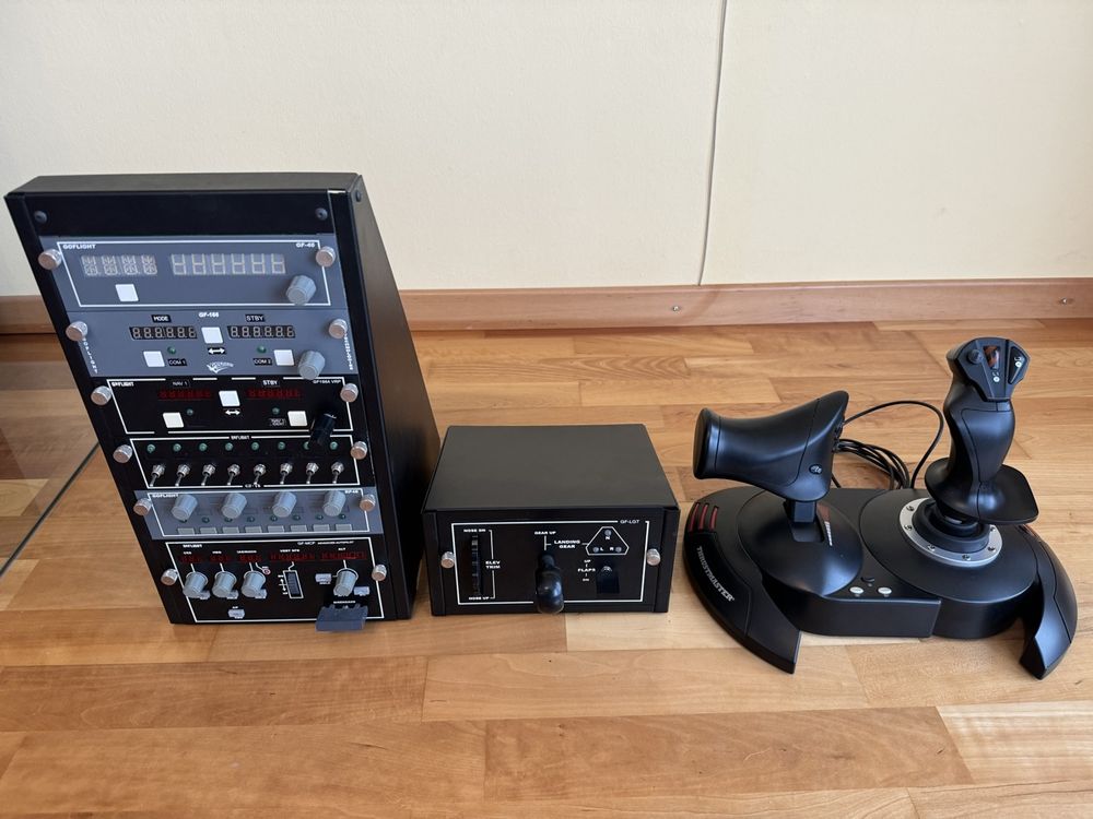 Flugsimulator Cockpit GoFlight + Joystick -NP über CHF 1‘000 | Kaufen ...