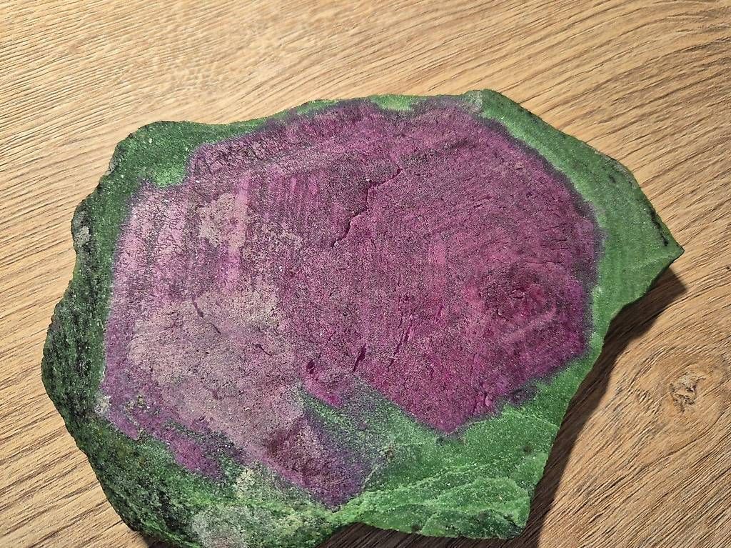 Tranche de rubis dans zoïsite ? 430 g ? pierre naturelle (D'occasion) à ...