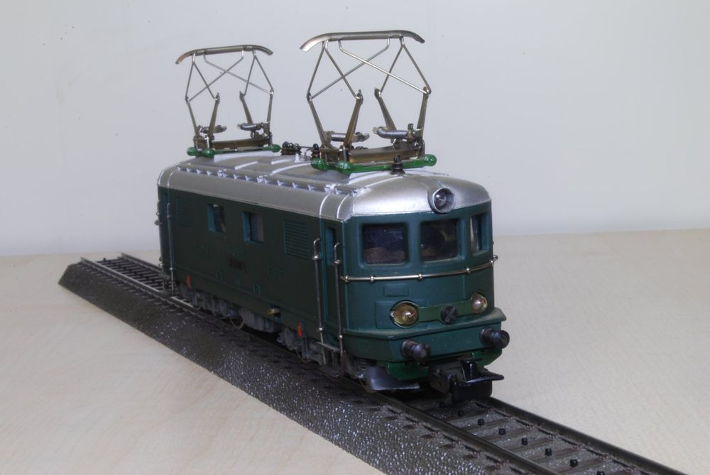 Märklin Re 800 Vintage Modell SBB / CFF Re 4/4I (Gebraucht) in Emmetten ...
