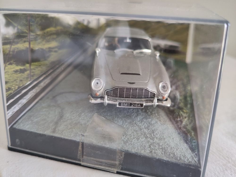 Goldfinger James Bond 007 Aston Martin DB5 (Neu und originalverpackt) in Weesen für CHF 24 – mit ...