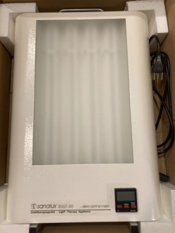 Sanalux SAN 40 Licht Therapie Gerät NEU (Neu und originalverpackt) in ...