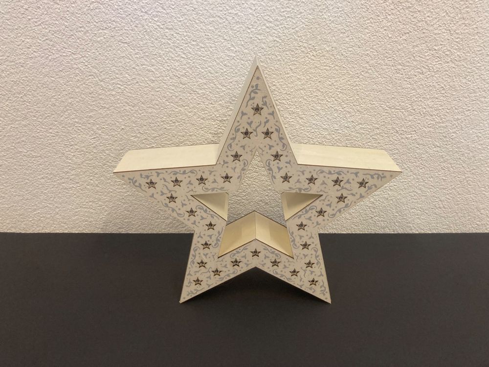 LED-Stern aus Holz mit Timerfunktion, ca. 37x37x8 cm (Neu (gemäss ...