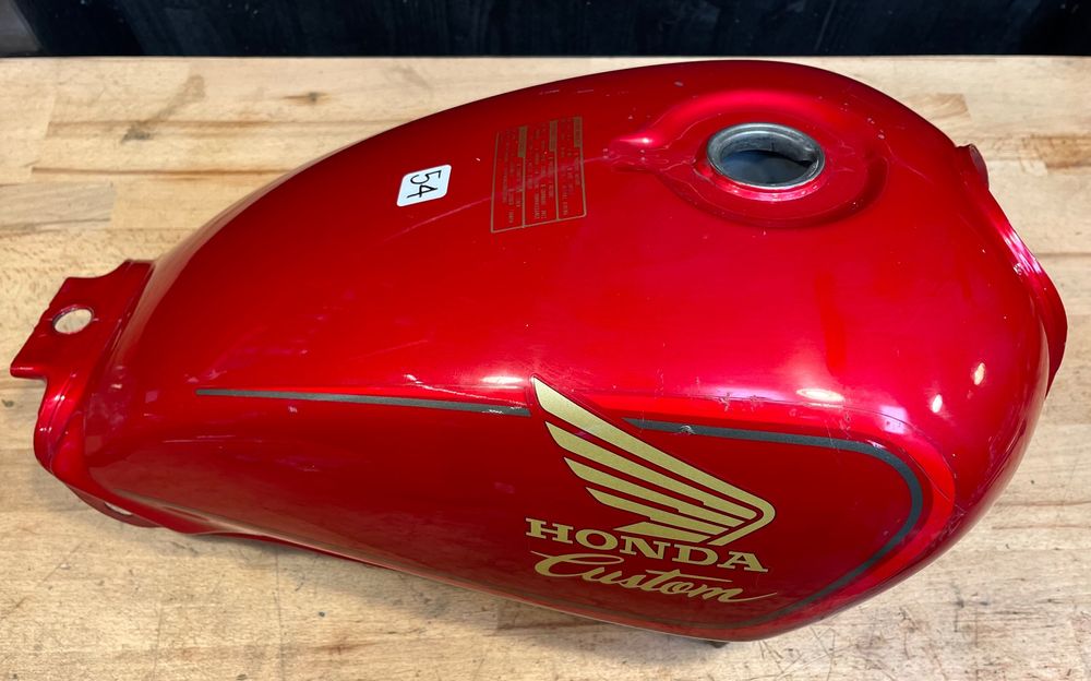 Honda Custom CM 125 Benzintank rot ⑤ №54 (Gebraucht) in Frauenfeld für ...