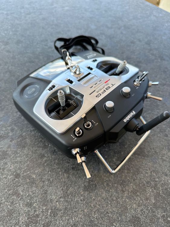 Futaba T8 FG inkl. Empfänger R6208SB | Kaufen auf Ricardo