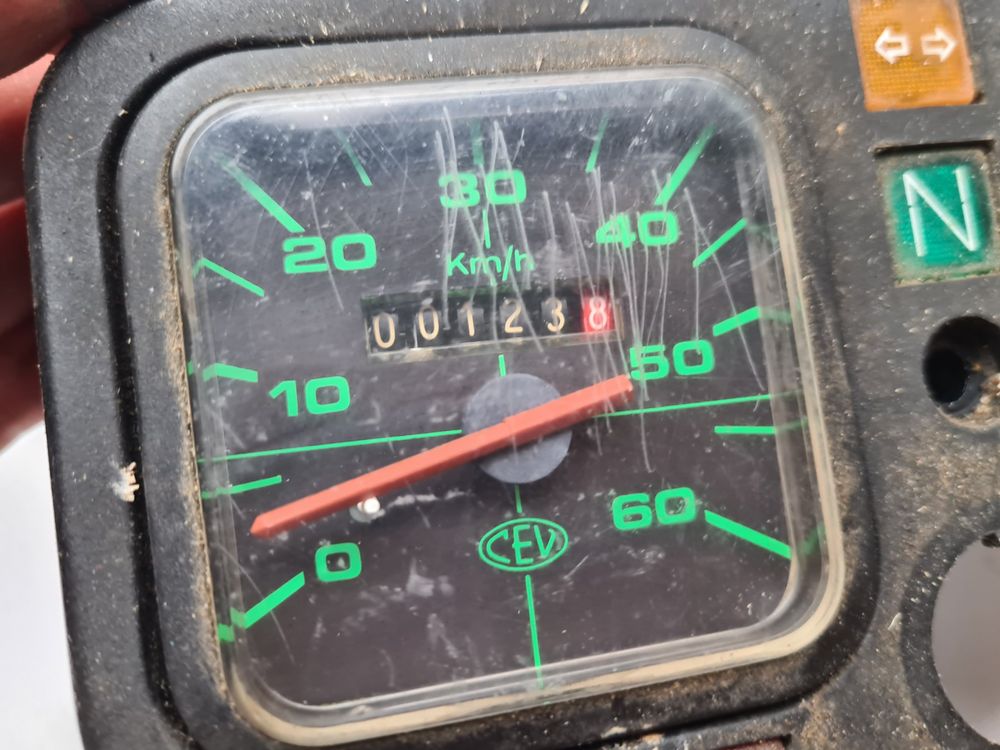 Cockpit Original CEV mit Tacho (dreht!) | Kaufen auf Ricardo