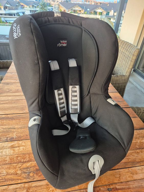 Britax Römer Duo Plus CosmosBlack2 9-18 Kg (Gebraucht) in Luzern für ...