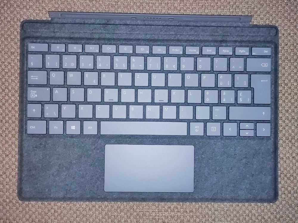 Surface Pro 7 / 6 / 5/ 4/ 3 Cobalt Blue Signature Type Cover (Neu und ...