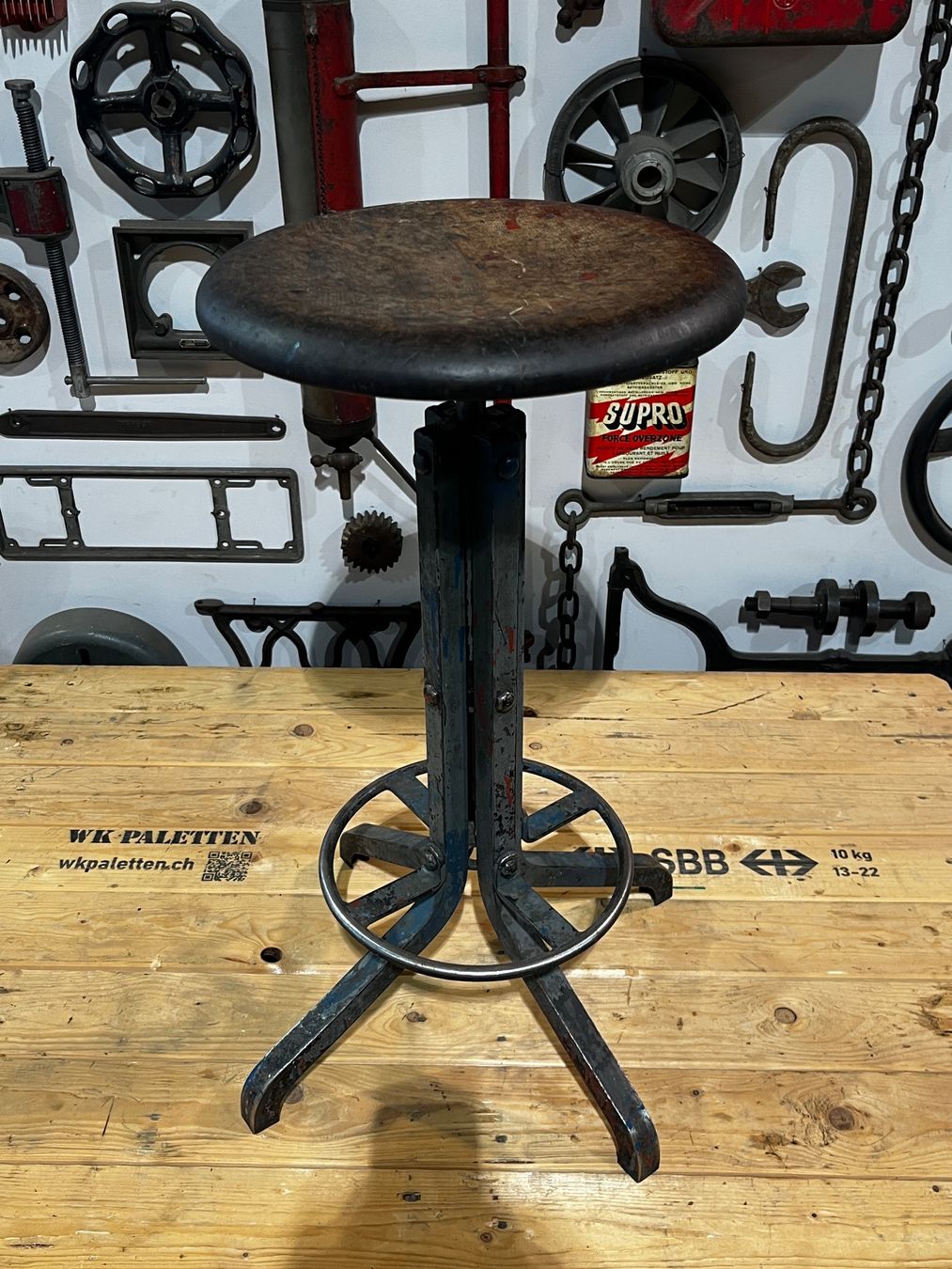 Industrie -, Werkstatt Hocker / Stuhl (Vintage / Garage #2) (Gebraucht ...