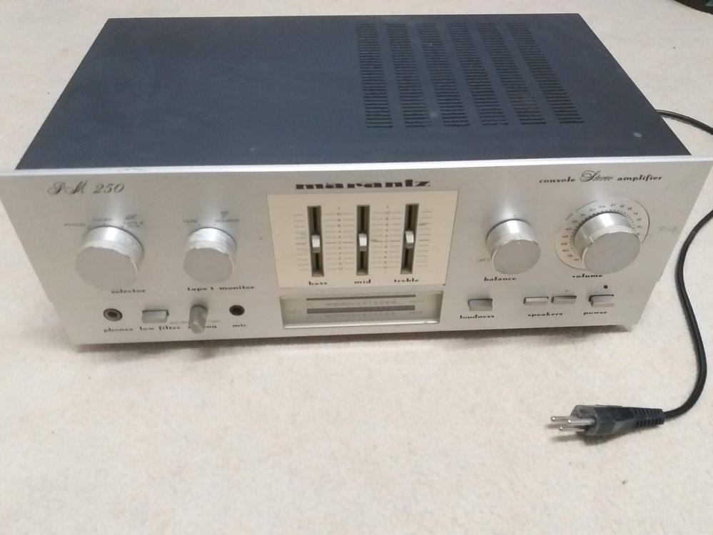 Marantz PM250 amplifier with sony speakers (Gebraucht) in für CHF 50 ...