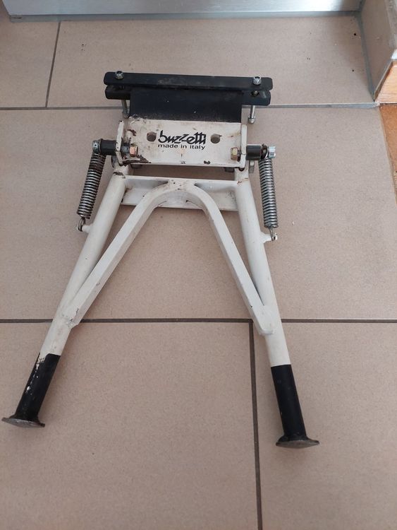 Zentralständer Buzetti weiss nicht für welches Model (Gebraucht) in ...