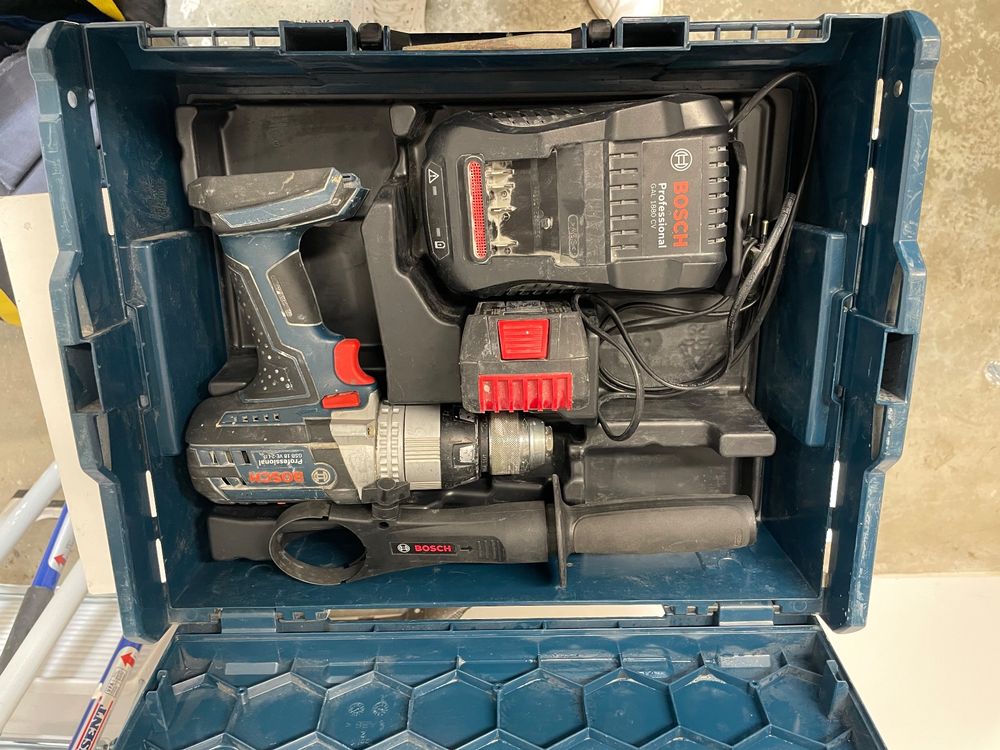 Perceuse visseuse Bosch professionnel (D'occasion) à Châtel-St-Denis ...