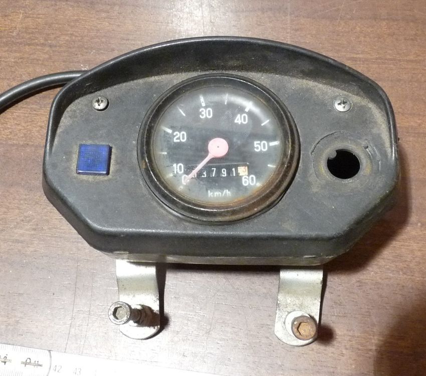 Cockpit KTM Original mit Tacho (Gebraucht) in huttwil für CHF 55 – mit ...